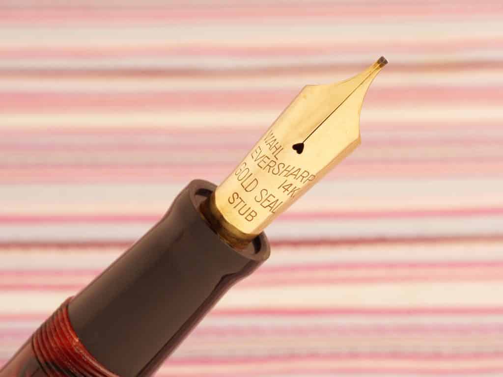 Wahl Eversharp Doric Senior Red Shell Gold Emblem Fountain Pen