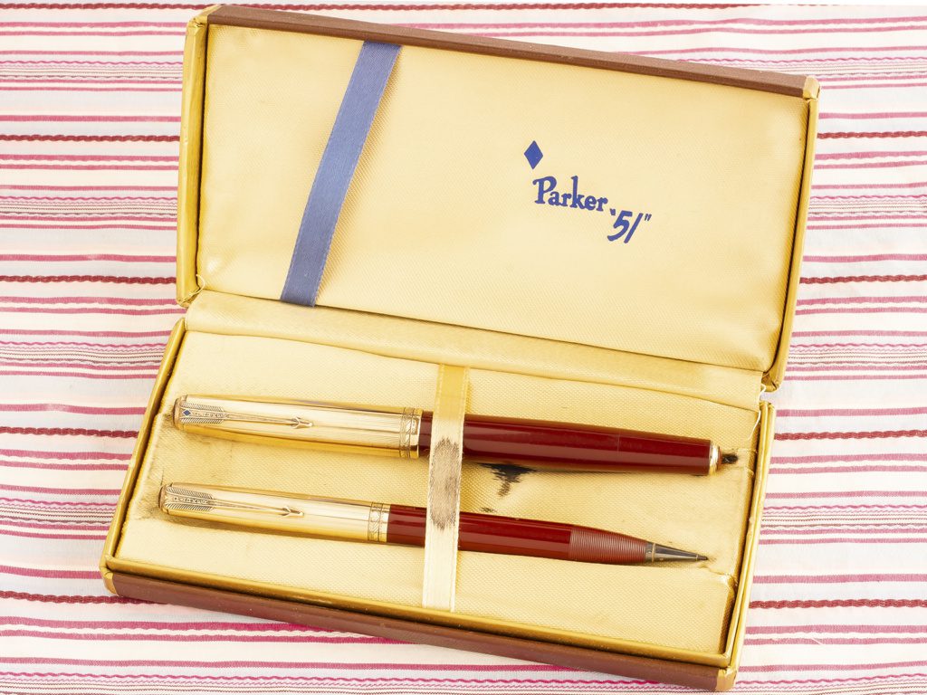 Parker 51 DELUXE Double-Jewel 16K Gold Cap Maroon Set