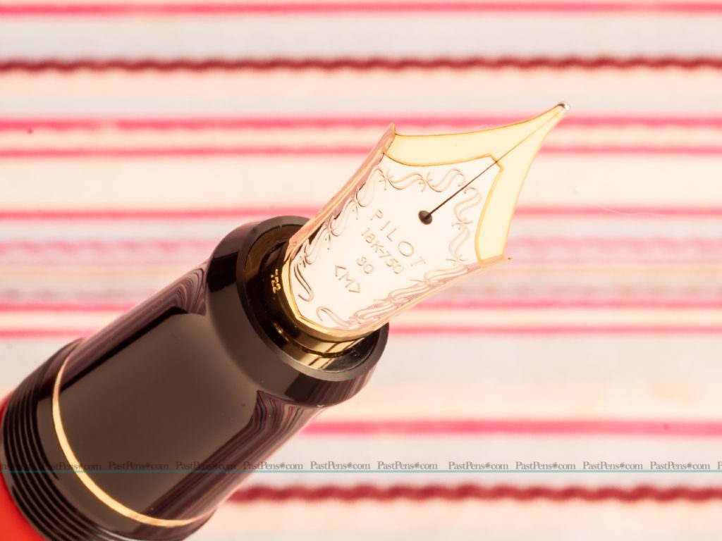 Pilot Custom Urushi Review - Luxury Gift 2022 - PastPens.com
